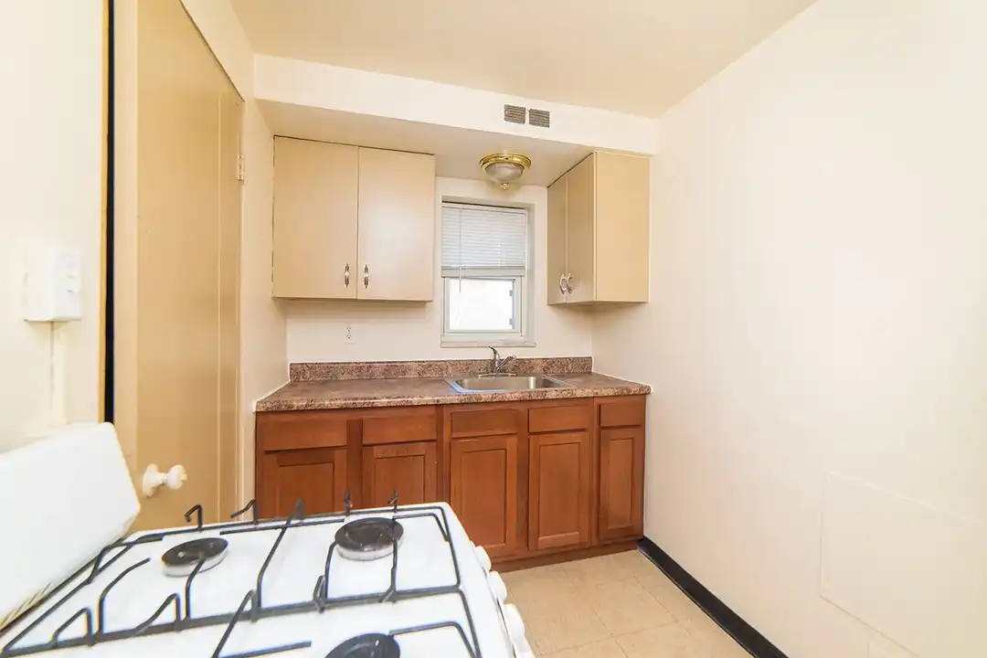 Canyon Place Apartments - 3541 Laketon Rd - Pittsburgh, PA | Rent.