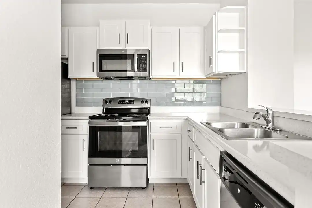 The Debra Metrowest - 2450 Lake Debra Dr - Orlando, FL | Rent.