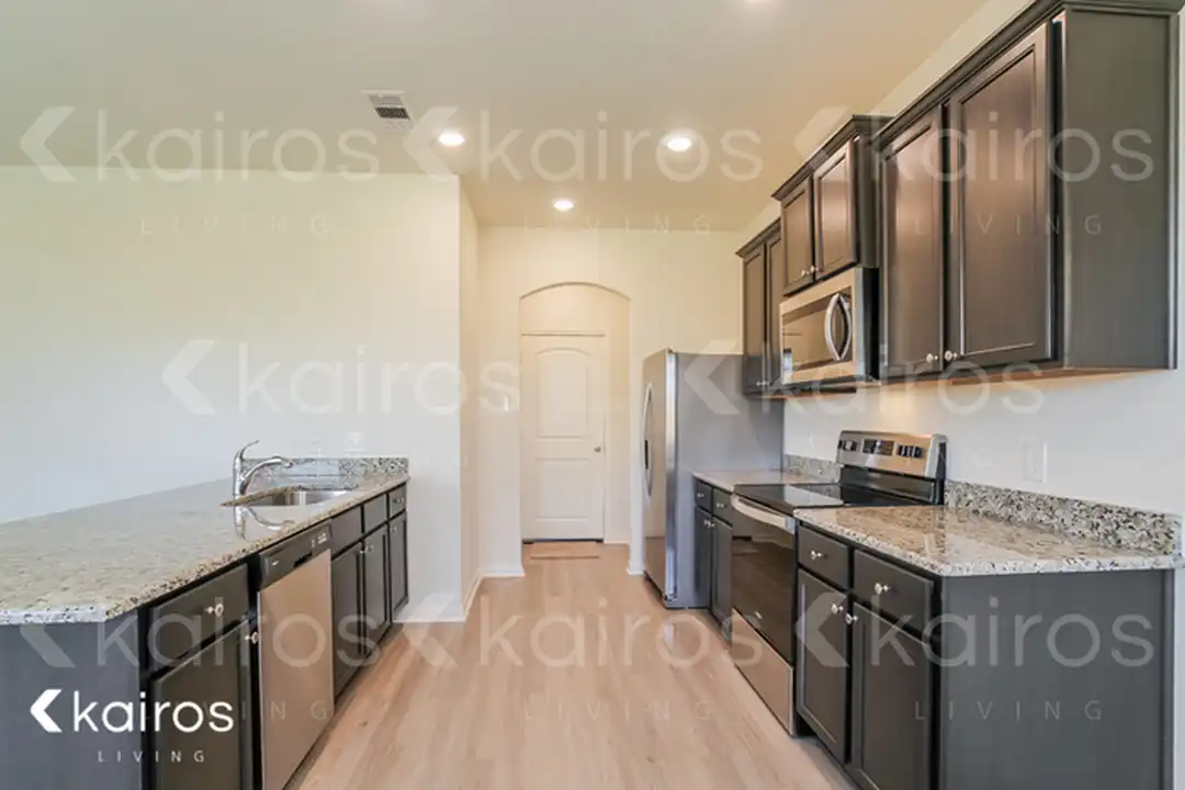 8415 Hannah Rd - Mont Belvieu, TX | Rent.