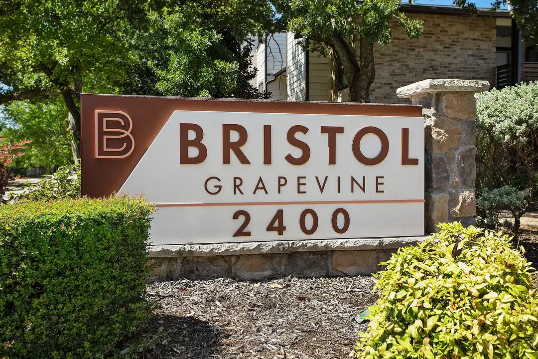 Bristol Grapevine - 2400 Timberline Dr - Grapevine, TX | Rent.