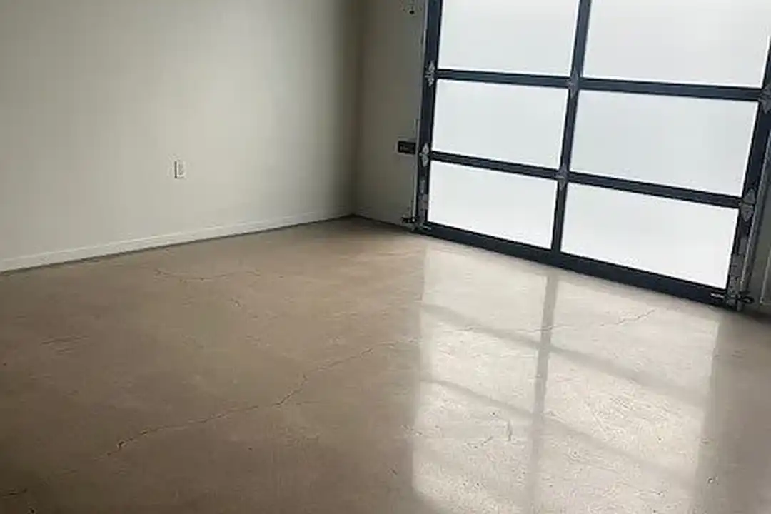 The Flash - 902 S 6th Ave - Tucson, AZ | Rent.