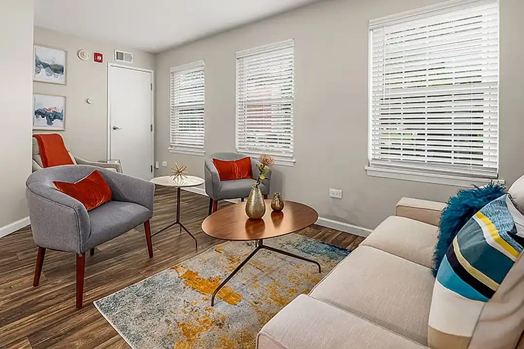 Windscape of Naperville Apartments - 896 Benedetti Dr - Naperville, IL ...