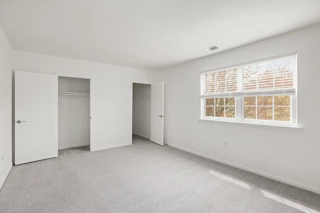 Gateway Apartments - 200 Gateway Dr - Edwardsville, PA | Rent.