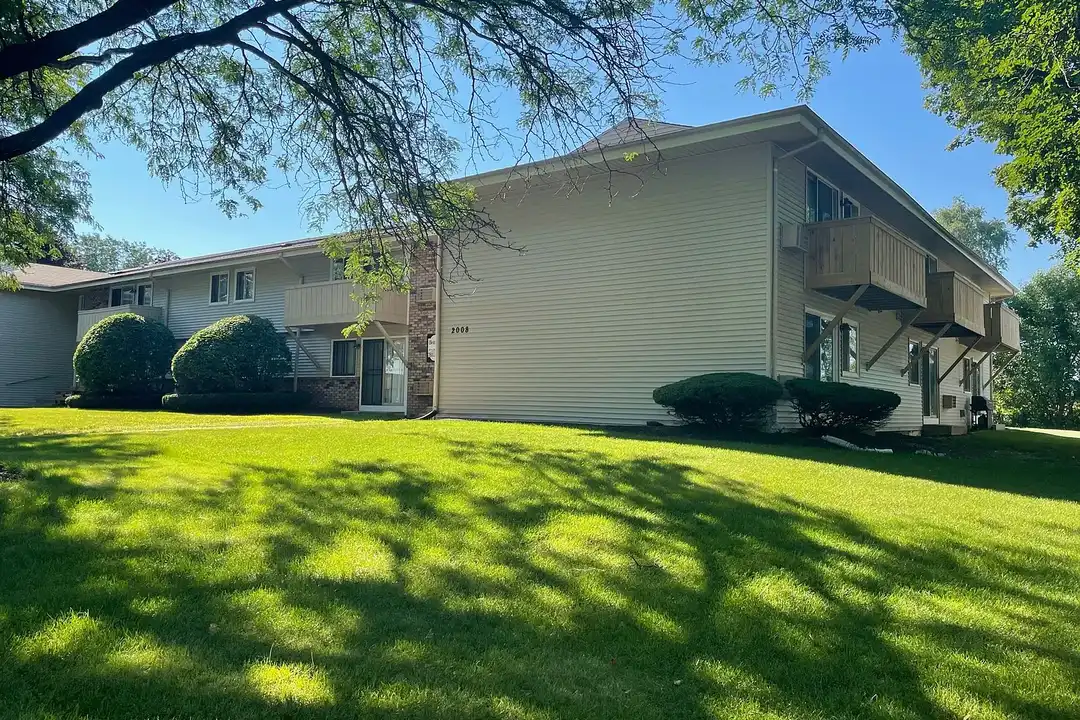 Beloit Brittany Apartments LLC - 1986 Colony Ct - Beloit, WI | Rent.