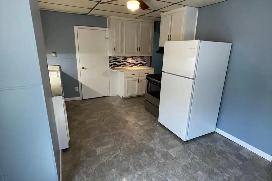4 S Farquhar St - Union Bridge, MD | Rent.
