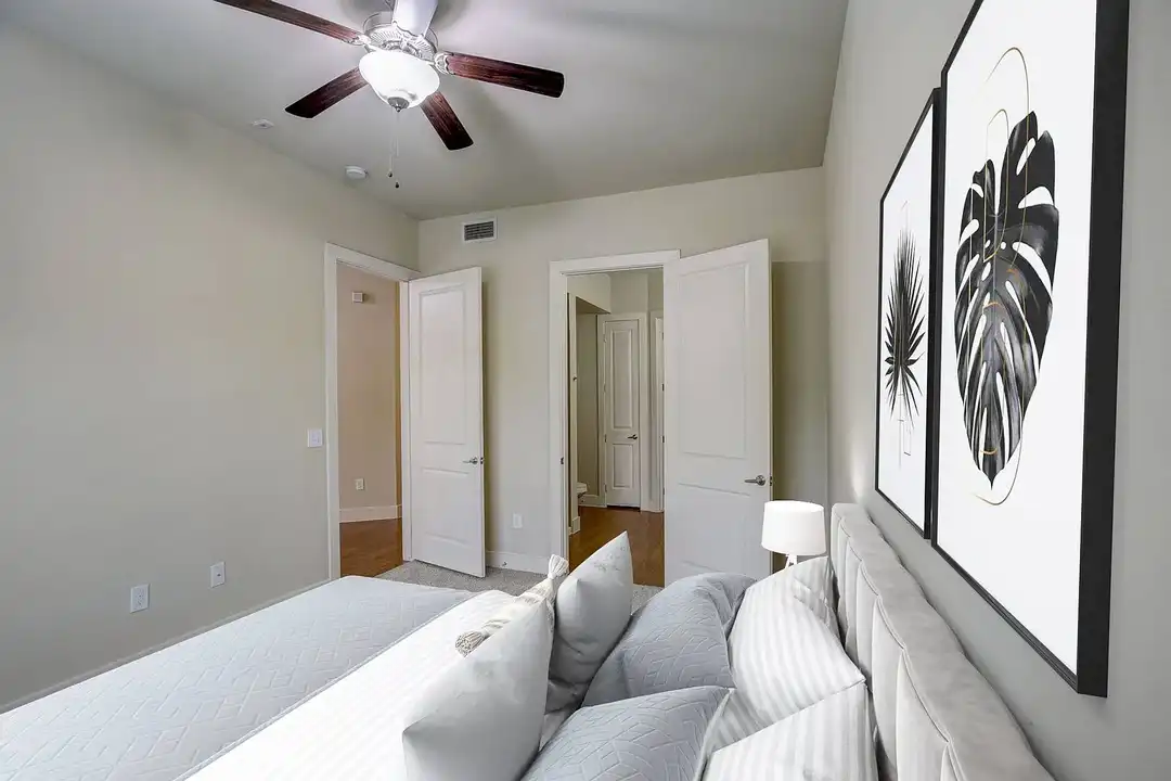 The Belvedere at Springwoods Village Apartments - 2323 E Mossy Oaks Rd ...