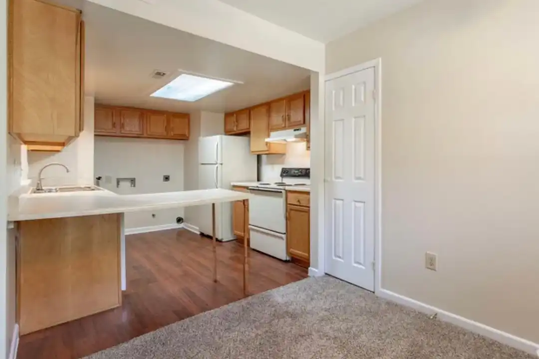 PineTree - 1266 Lytle Ln - Kettering, OH | Rent.