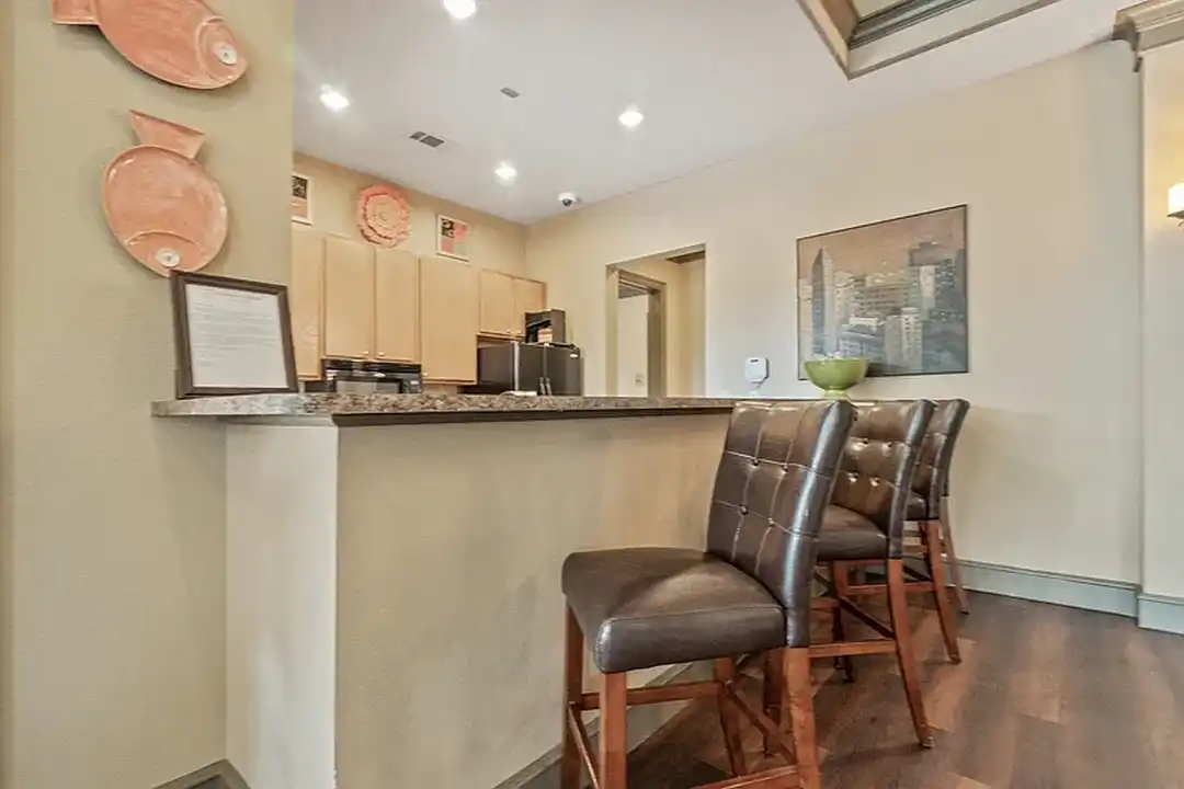 Mansions of Mansfield - 400 N State Highway 360 - Mansfield, TX | Rent.