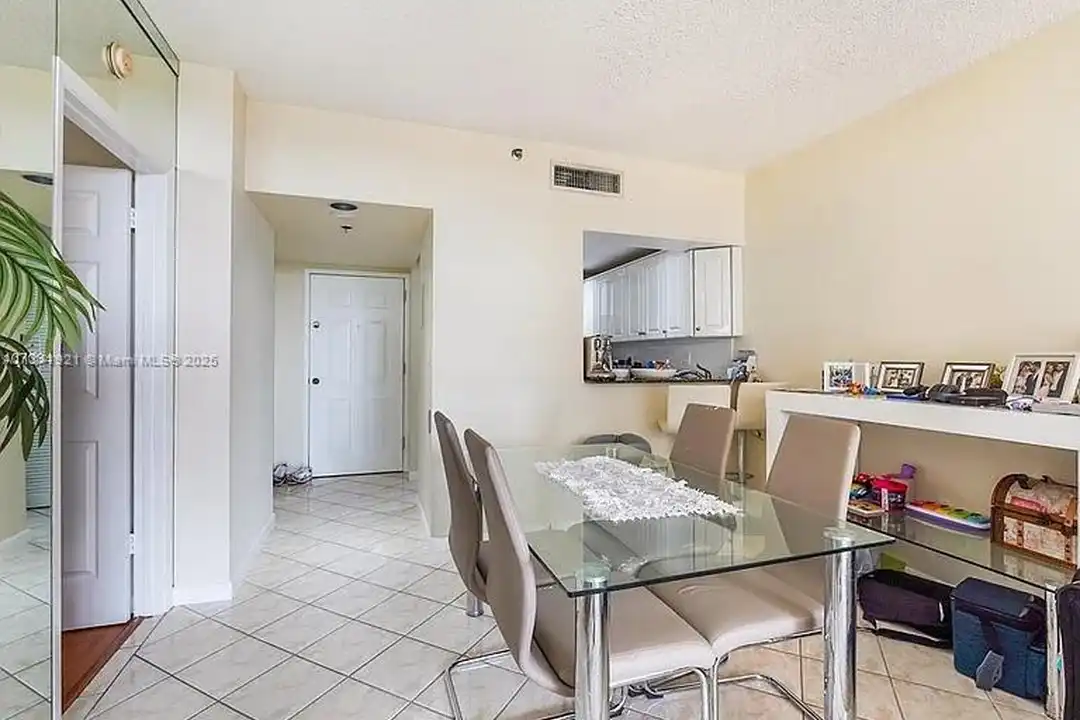 540 Brickell Key Dr unit 603 - Miami, FL | Rent.