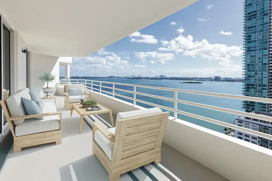 The Hamilton Apartments - 555 NE 34th St - Miami, FL | Rent.