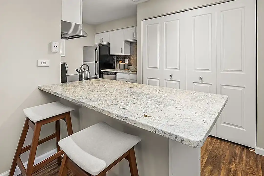 Windscape of Naperville Apartments - 896 Benedetti Dr - Naperville, IL ...