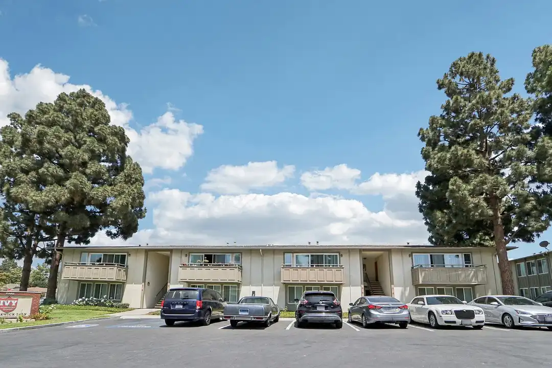 Pickwick Park - 2400 Pickwick Dr - Camarillo, CA | Rent.