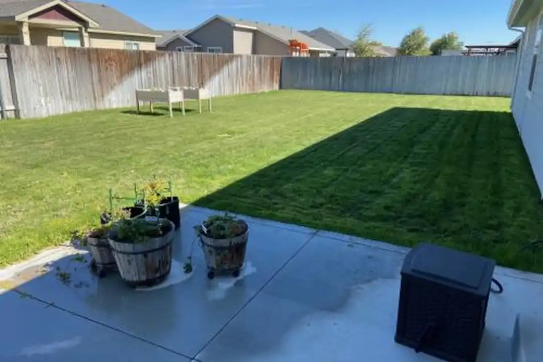 1100 SW Bonnie St - Mountain Home, ID | Rent.