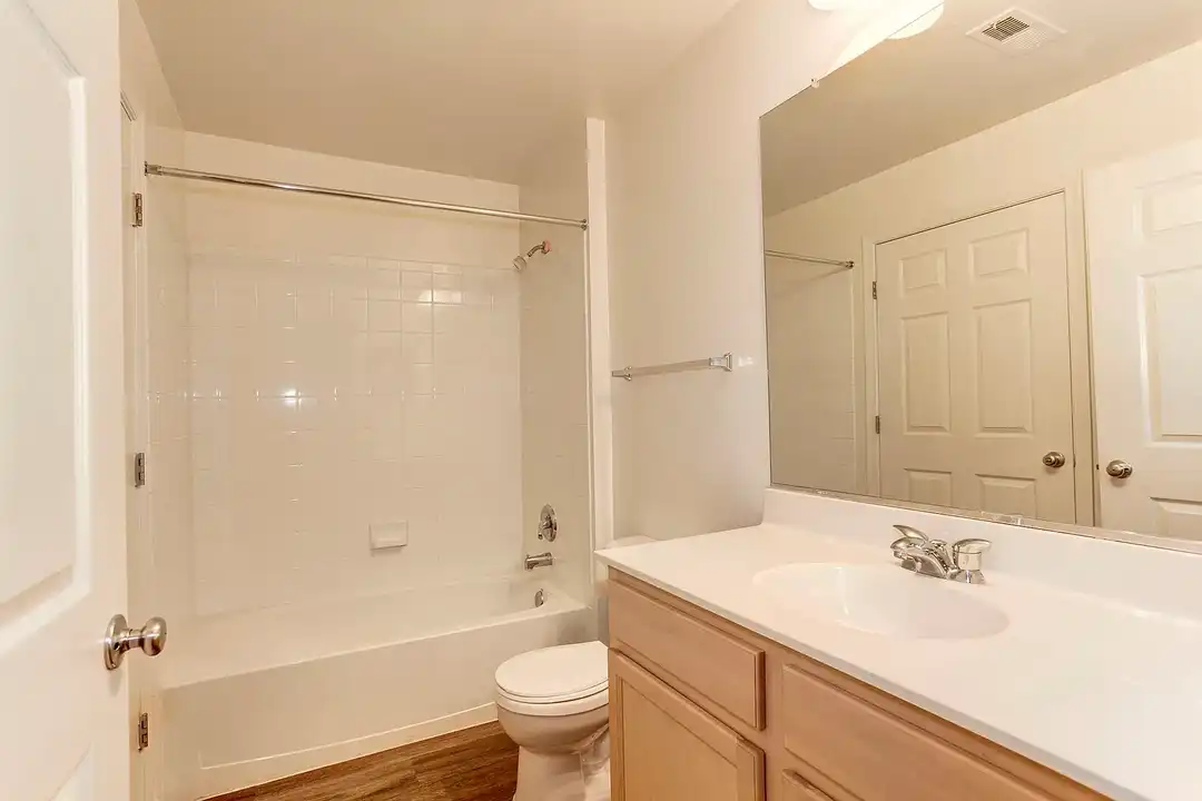 County Center Crossing - 7000 Lakota Dr - Woodbridge, VA | Rent.