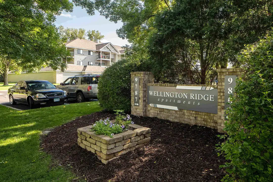 Wellington Ridge - 9787 Palm St NW - Coon Rapids, MN | Rent.