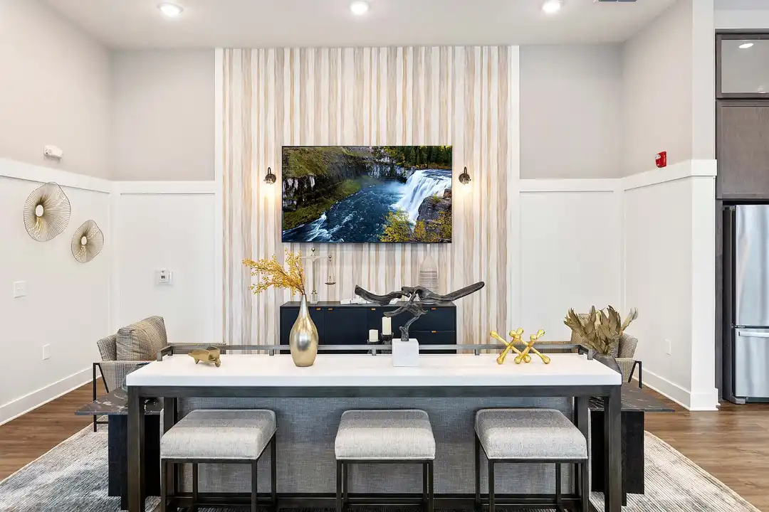 Novo Gateway Apartments and Townhomes - 11205 Colonial Gateway Dr ...