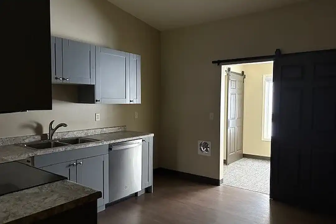Grace Woodlands - 3214 Gala St - Eau Claire, WI | Rent.