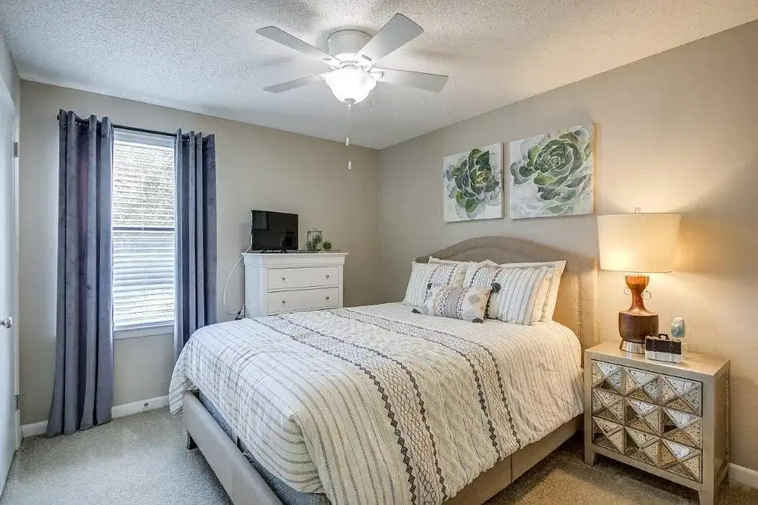 Sheffield Heights Apartment Homes - 700 Airways Cir - Nashville, TN | Rent.