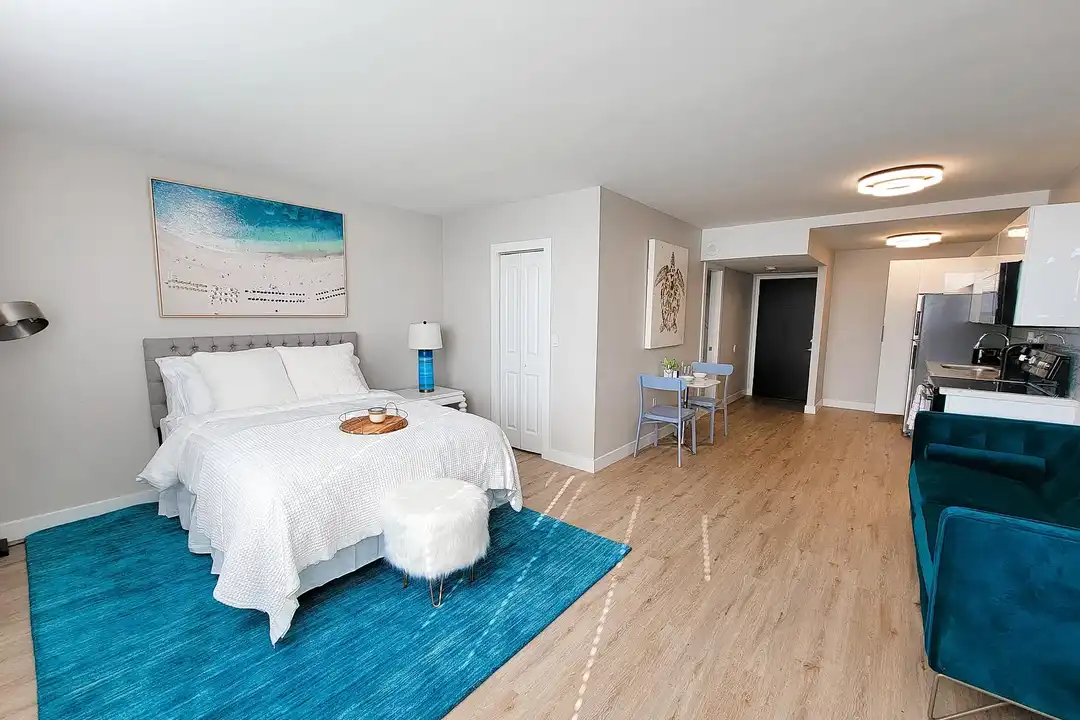 Aliro - 14000 Biscayne Blvd - North Miami Beach, FL | Rent.