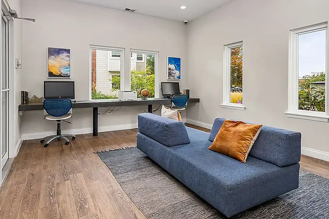 Windscape of Naperville Apartments - 896 Benedetti Dr - Naperville, IL ...