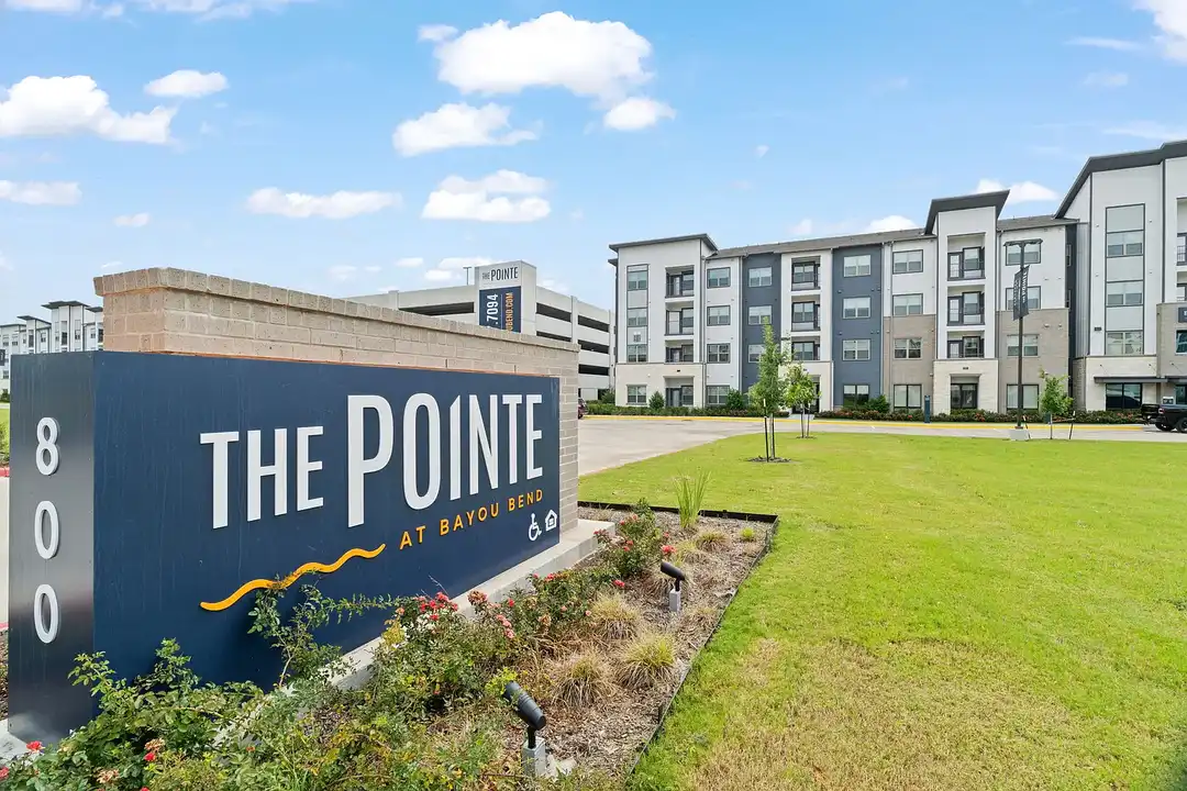 The Pointe at Bayou Bend - 800 Middle St - Houston, TX | Rent.