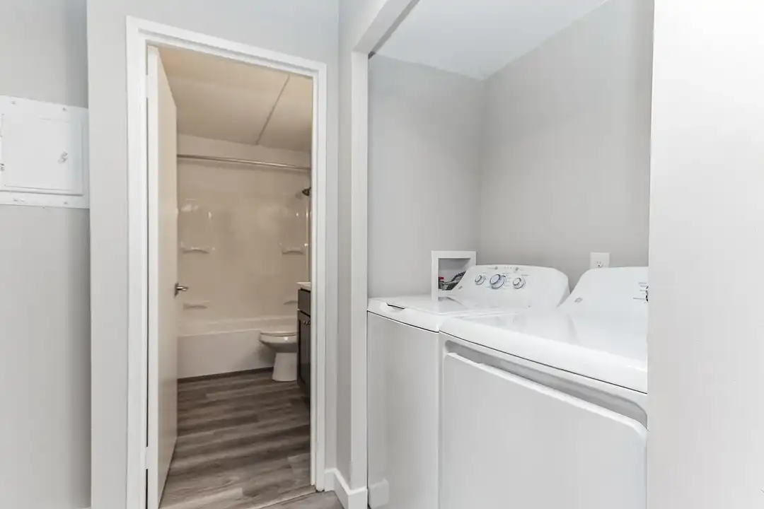 Chelsea Ridge Apartments - 1 Chelsea Ridge Mall - Wappingers Falls, NY ...