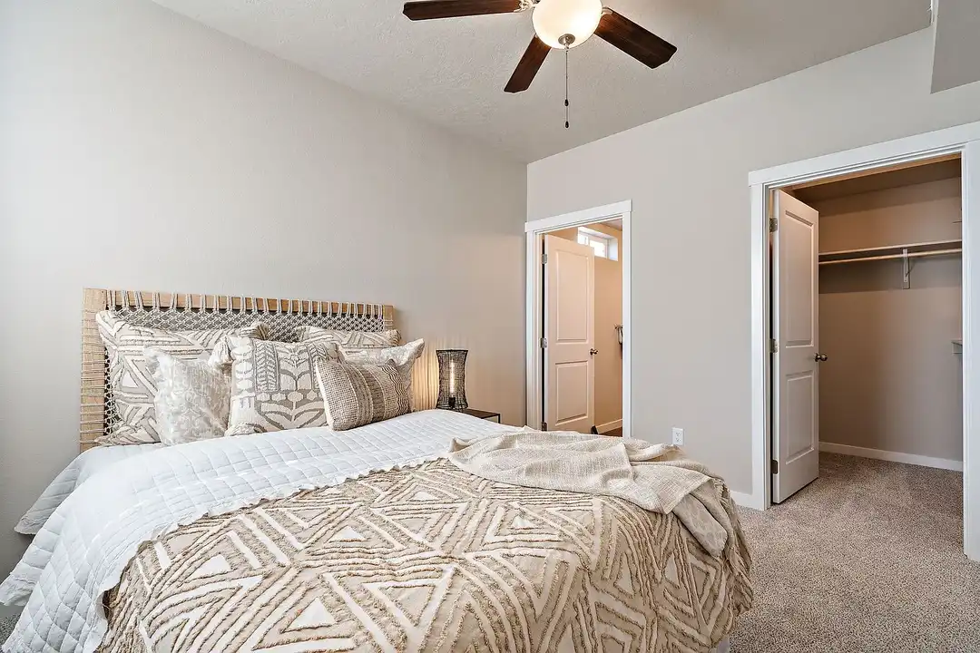 Brownstone Flats - 12086 W Greenstone St - Nampa, ID | Rent.