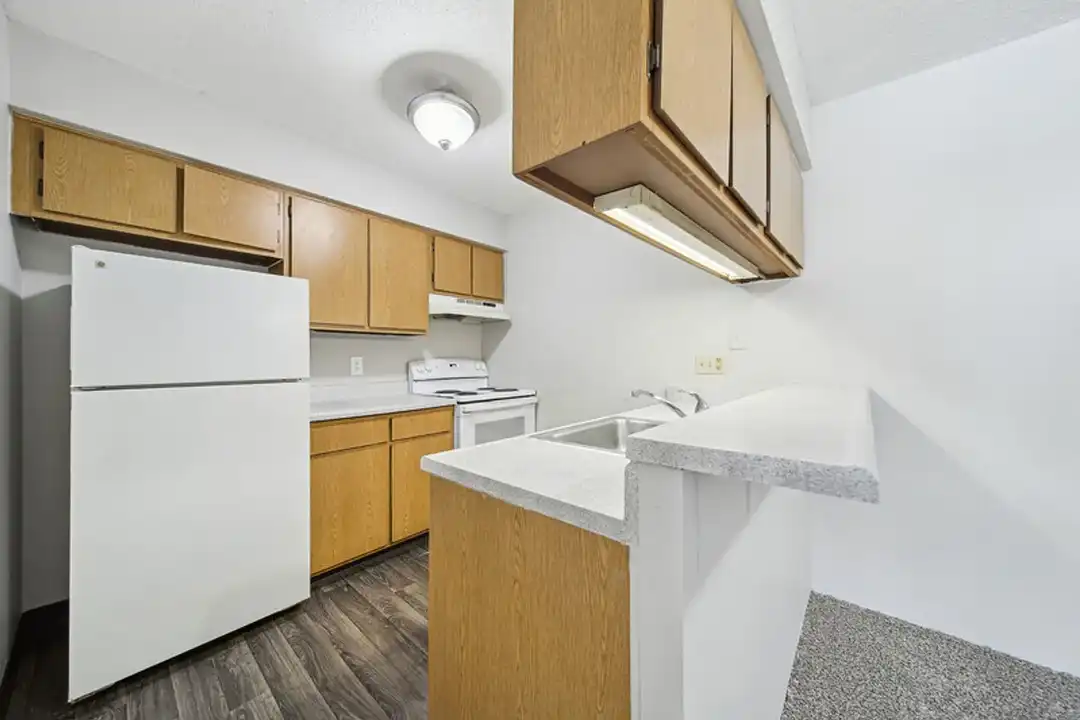 Fox Grove Apartments - 55 Stringham Rd - Battle Creek, MI | Rent.