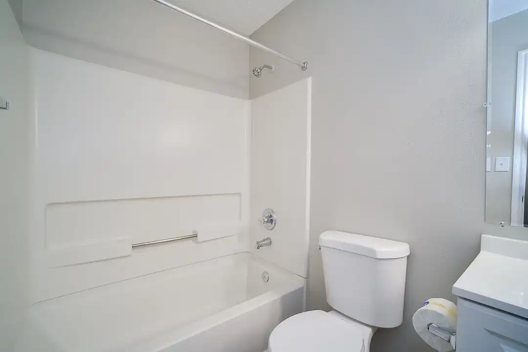 North Pointe Townhomes - 5215 Westwind Ave - Hamilton, OH | Rent.