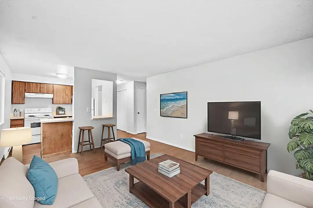 The Sharp Apartments - Centrally Located and Updated Apartments - 1515 ...