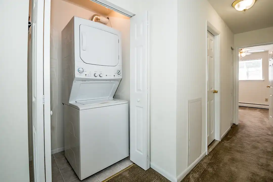 Pickering Run Apartments - 800 Kimberton Rd - Phoenixville, PA | Rent.