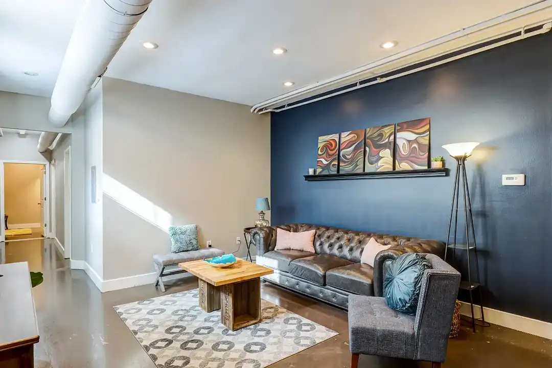 Wilhoit Plaza Lofts - 430 W Pershing St - Springfield, MO | Rent.