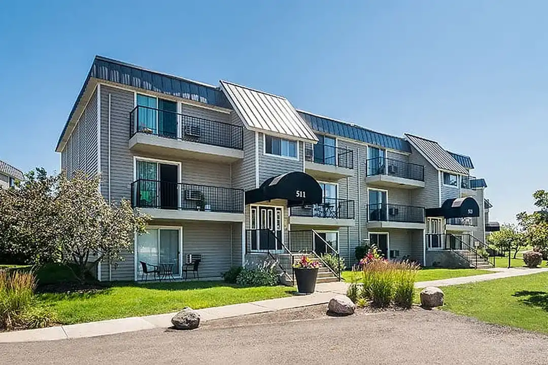 The Lakes at Fountain Square Apartment Homes - 500 Lakehurst Rd ...