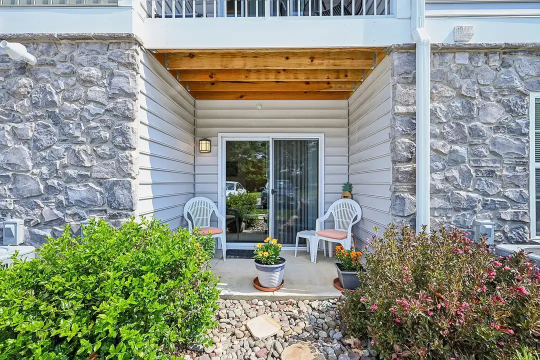 Reserve at Grings Mill - 2222 Tulpehocken Rd - Wyomissing, PA | Rent.