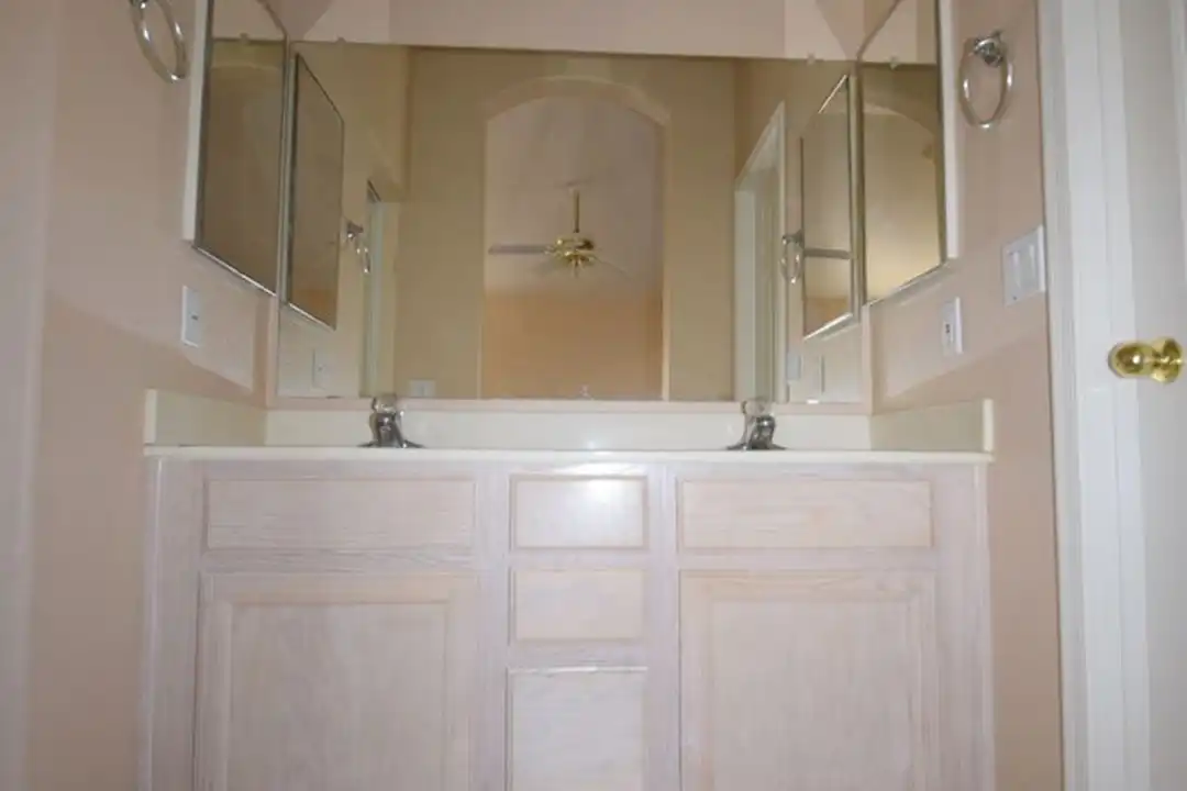 1782 E Pinto Dr - Gilbert, AZ | Rent.