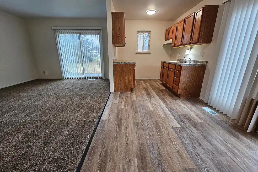Garden Ridge Apartments - 1819 Garden Ridge Dr - Toledo, OH | Rent.