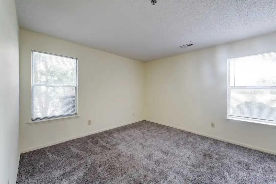 Chason Ridge Apartment Homes - 600 Scotia Ln - Fayetteville, NC | Rent.
