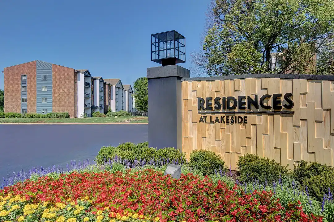 Residences at Lakeside - 830 Foxworth Blvd - Lombard, IL | Rent.