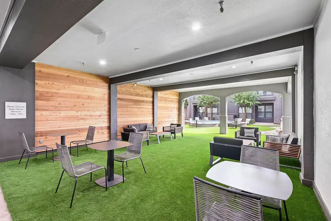 The Fitz - 600 Studemont St - Houston, TX | Rent.