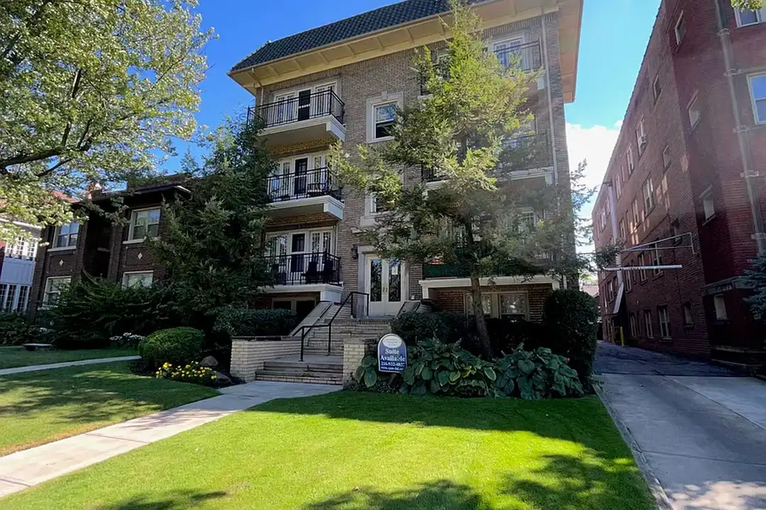 Mapleview Apartments - 2540 Overlook Rd - Cleveland Heights, OH | Rent.