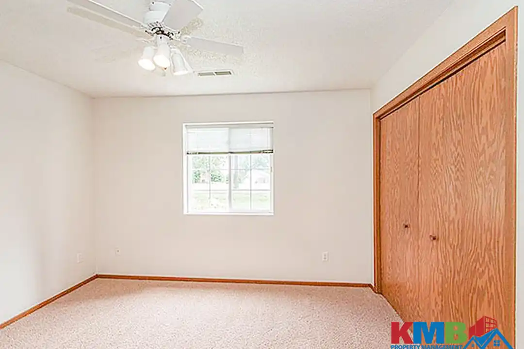 57 Westside Dr - Iowa City, IA | Rent.