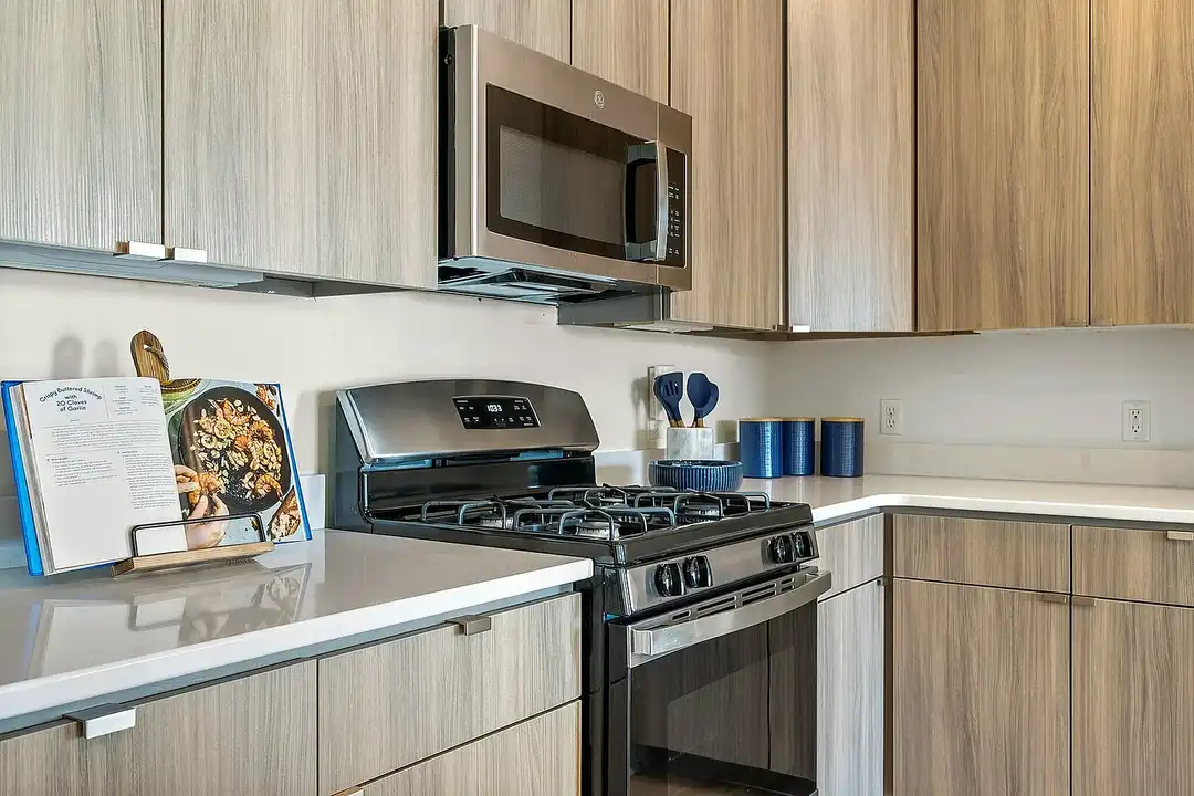 Liberty Commons - 4 Liberty Ln - South Portland, ME | Rent.