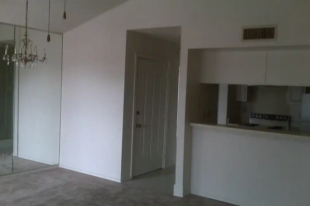 Shadow Tree Condominium - 2227 Madison Dr - Arlington, TX | Rent.