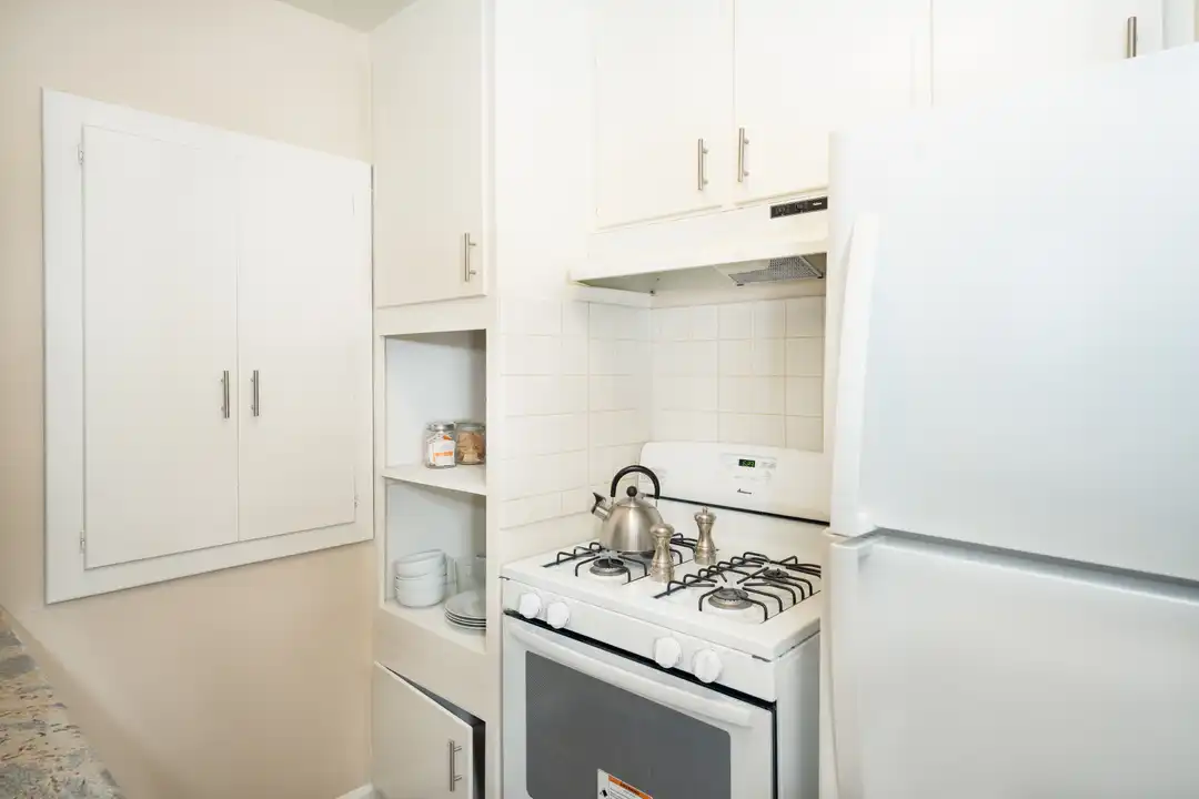 17417 Vanowen St unit Unit 4 - Los Angeles, CA | Rent.