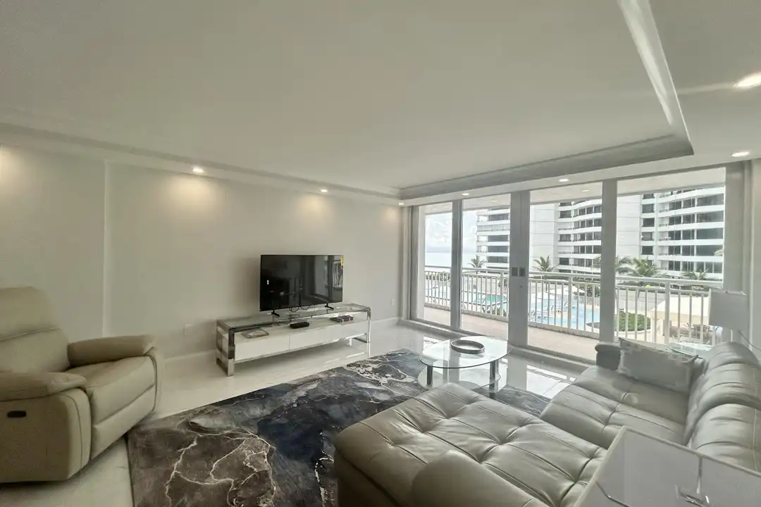 3546 Jimmy Buffett Mem Hwy unit 405 - Palm Beach, FL | Rent.