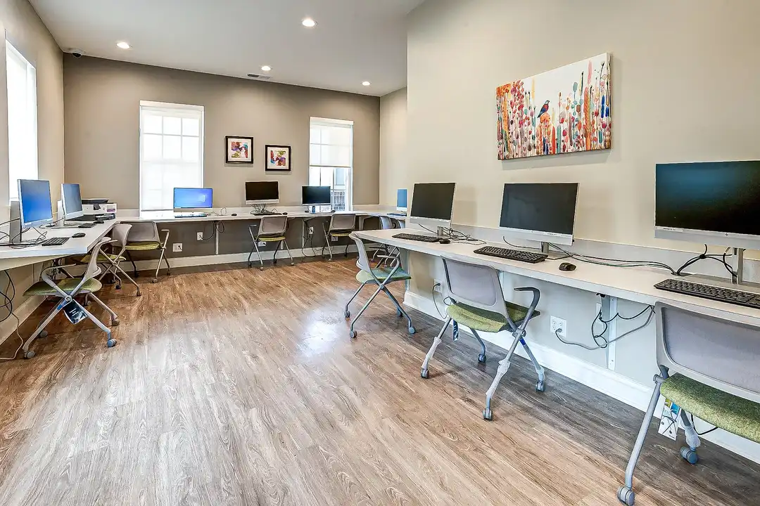 Ivy Ridge Apartment Homes - 1425 Laurel Crossing Pkwy - Buford, GA | Rent.