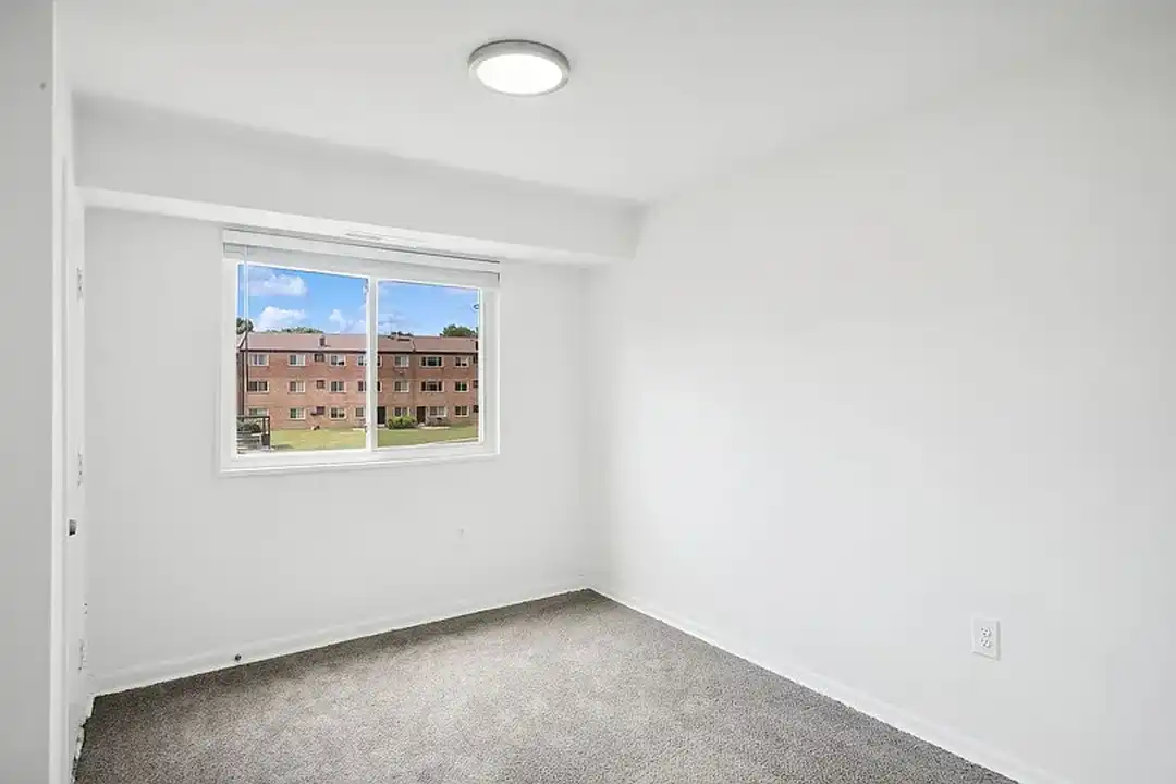 ReNew Springfield - 5734 Backlick Rd - Springfield, VA | Rent.