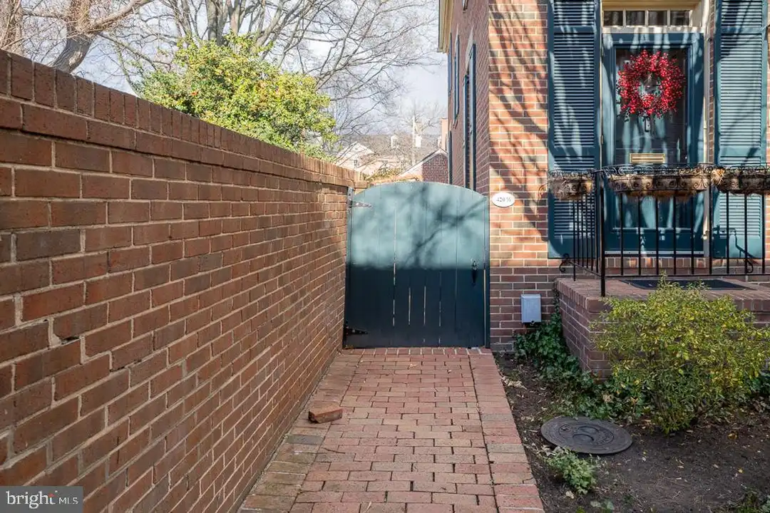 420 1/2 N St Asaph St - Alexandria, VA | Rent.