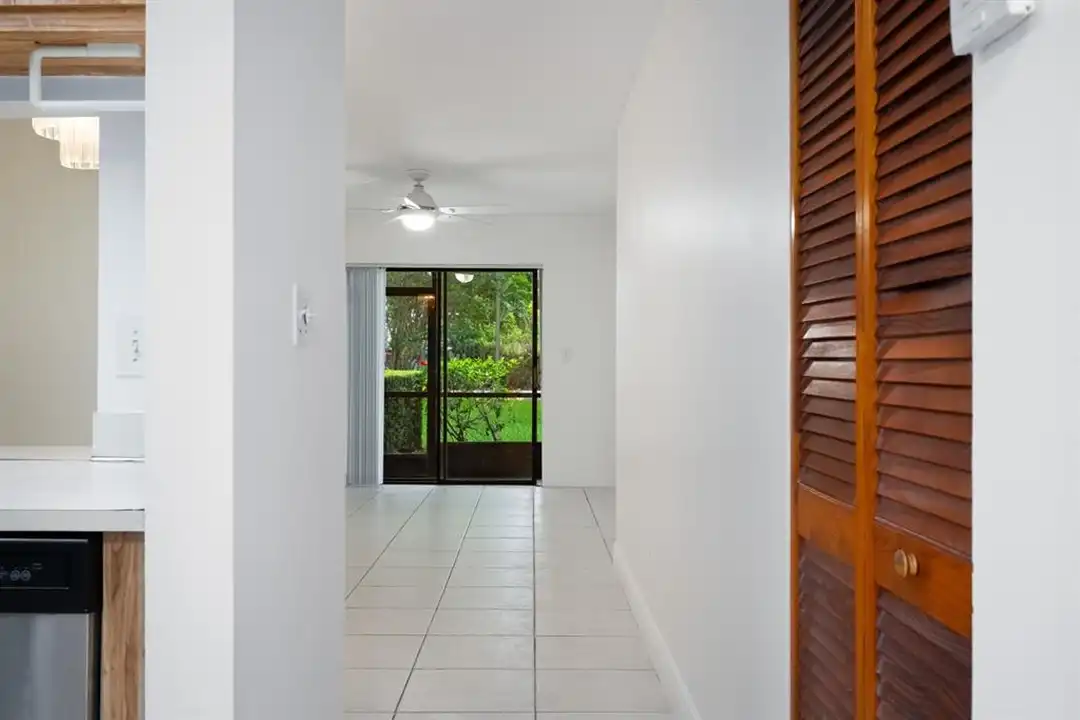 15805 W Waterside Cir unit 15805 - Sunrise, FL | Rent.