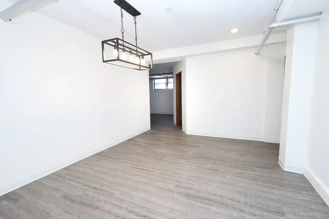 Yale Apartments - 77 Milton St N - Saint Paul, MN | Rent.